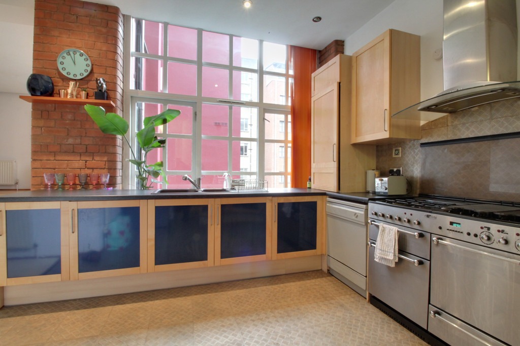 2 Bedroom House To Let in 17 Ludgate Hill, Birmingham | James Laurence ...